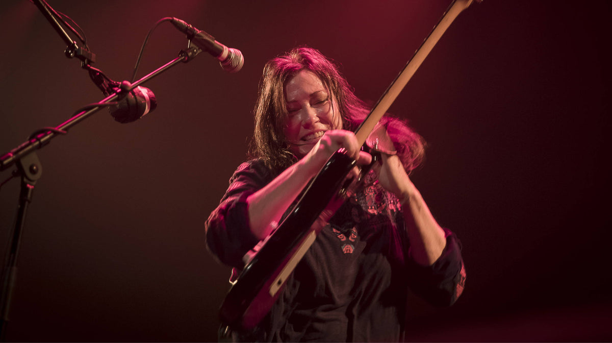 The Best Guitar Moments of '90s Female Alt Rock Bands – Europe ...